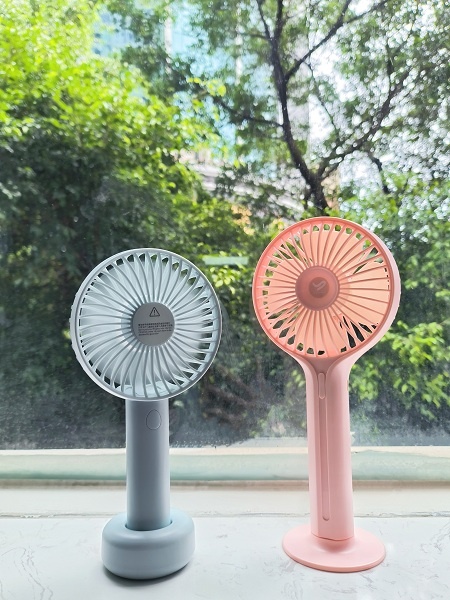 small handle fans