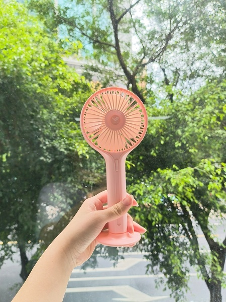 small handle fans